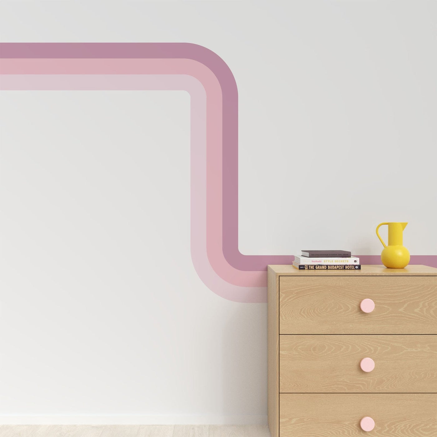 Curvy stripe border wallpaper, peel & stick and plastic-free — Made of ...