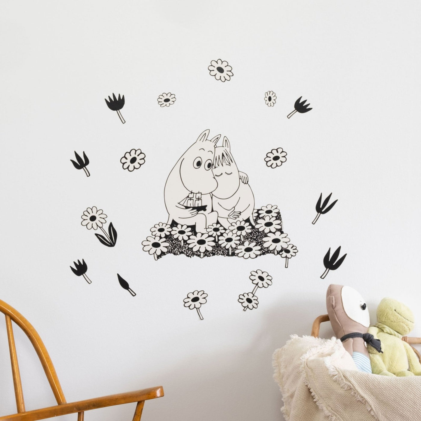Moomintroll and Snorkmaiden wall sticker, Moomin decals for kids rooms ...